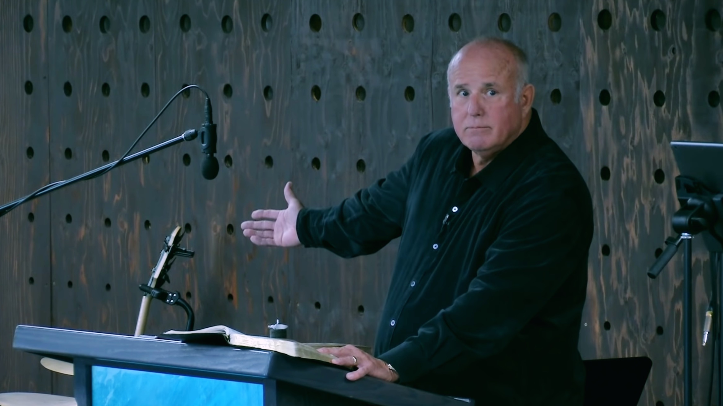 Barry Stagner: The Law and Grace - Harbinger's Daily